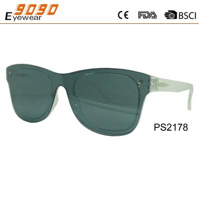China 2018 gafas de sol unisex del nuevo estilo para los hombres y las mujeres, lente ULTRAVIOLETA polarizada 400 en venta