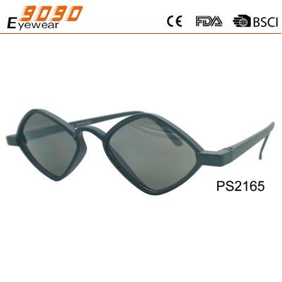 China 2018 gafas de sol retras del nuevo estilo con la lente ULTRAVIOLETA de la protección del 100%, convenientes para los hombres y las mujeres en venta