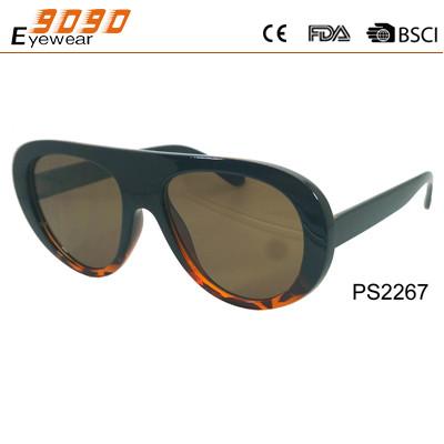 China Gafas de sol, lente de la protección UV400, convenientes plásticos de gran tamaño para los hombres y las mujeres en venta