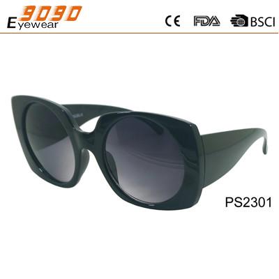 China Gafas de sol grandes populares pequeñas de un marco hechas del plástico, lente ULTRAVIOLETA de 400 protecciones en venta
