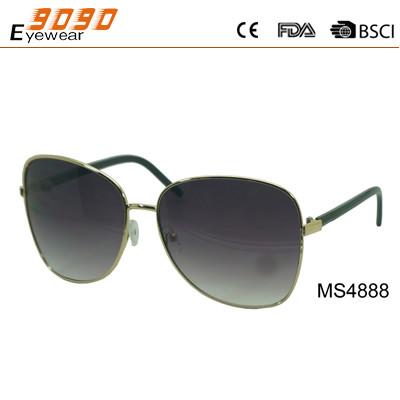 China metal de 2018 modas con la lente ULTRAVIOLETA de la protección del 100%, conveniente para los hombres y las mujeres en venta