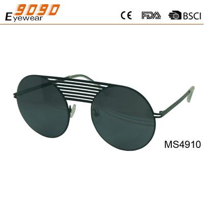 China metal de 2018 modas con la lente ULTRAVIOLETA de la protección del 100%, conveniente para los hombres y las mujeres en venta