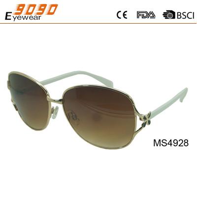 China Nueva llegada y venta caliente de las gafas de sol del metal, lente ULTRAVIOLETA de 400 protecciones en venta