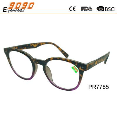 China Vidrios de lectura calientes del estilo de la venta con la bisagra plástica, dos pernos en el marco, convenientes para los hombres y las mujeres en venta