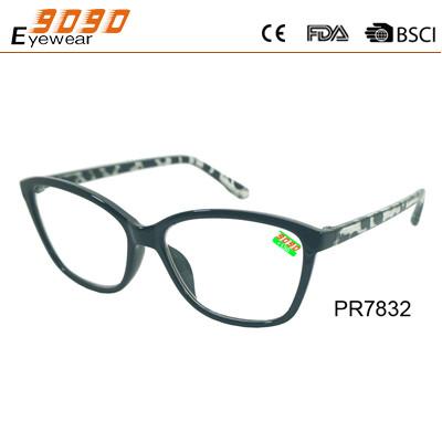 China 2019 nuevos vidrios de lectura del diseño, bisagra, convenientes plásticos para las mujeres y los hombres en venta