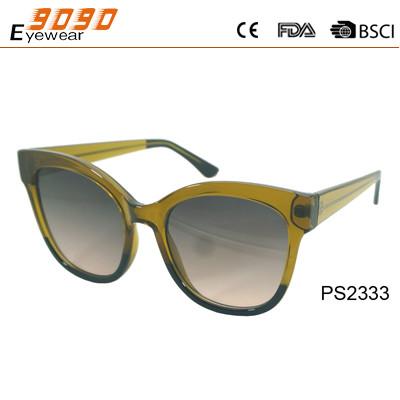 China Gafas de sol en el diseño de moda, hecho del plástico con el templo óptico del CP en venta