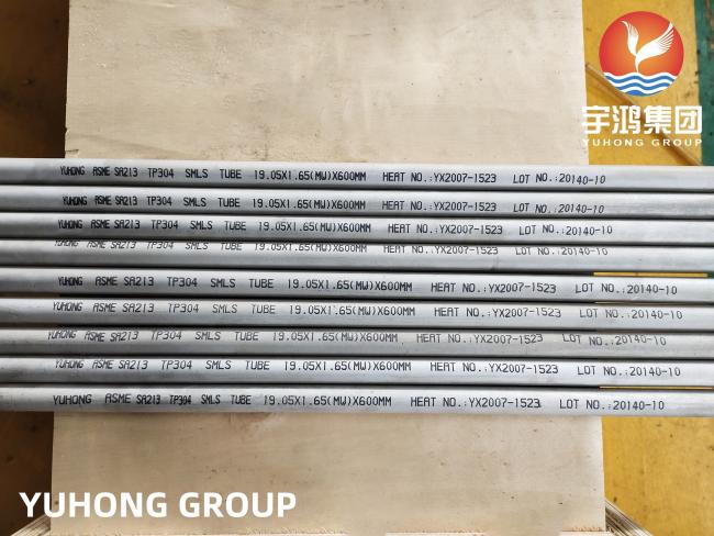 ASTM A213 TP304 Heat Exchanger Tubes in industrial setting