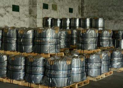 Cina Filo di acciaio trafilato a freddo di SWRH 82A/C82DA per il tubo flessibile che rinforza con la superficie del fosfato in vendita