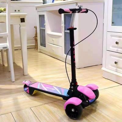 Cina Scooter per bambini a 3 ruote pieghevole scooter leggero personalizzabile in vendita