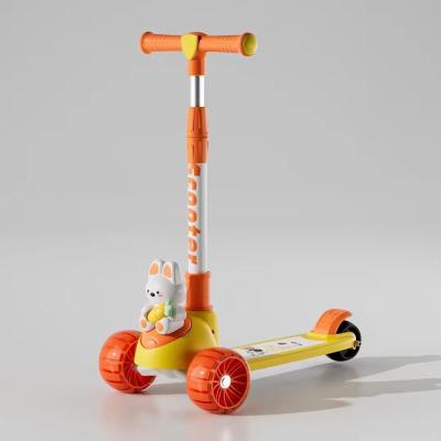 Cina Durable 6km/h Kids 3 Wheel Scooter giocattoli Scooter pieghevole personalizzabile in vendita