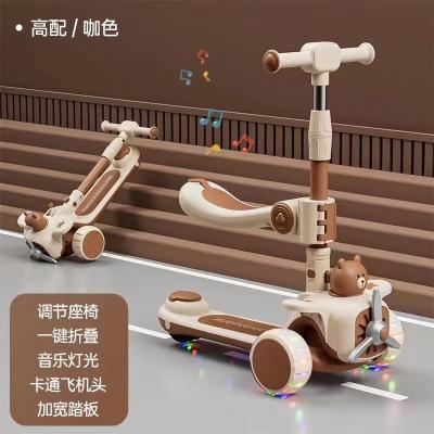 Cina Scooter in plastica per bambini a tre ruote con altezza del sedile regolabile a 6 km/h in vendita