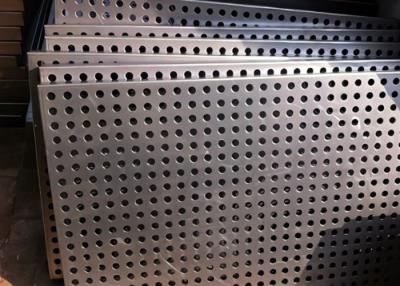 Chine 3.5mm Hole Perforated Wire Mesh Metal Sheet Oem For Architectural Decoration à vendre
