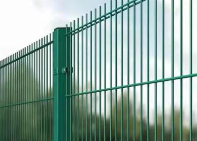 China Cercas de arame-gêmeo revestidas com pó verde 868 Cercas para desporto 2*2,5m à venda