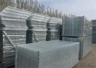 China 3D Curvy Fence 55 * 200mm mesh foro 3,5 mm diametro del filo per sito residenziale for sale