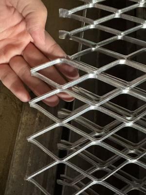 China Strong Lightweight and Easy to Install Expanded Wire Mesh and Expanded Metal Mesh for sale