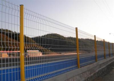 China Garden Pvc Coated Green Curved 3d Wire Mesh Fence 1.8*3.0m for sale