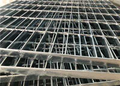 Cina Passaggio pedonale torto dell'acciaio di Antivari che gratta la griglia d'acciaio galvanizzata resistente della fossa in vendita