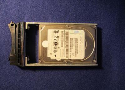 Cina Drive del hard disk del server di IBM PSeries 74Y4900 74Y7438 600 GB di potere 1790 7 di 10K SRS 2,5 in vendita