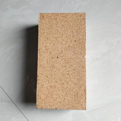 Cina Standard internazionale 230x114x65mm SK34 mattoni da fuoco con 48-58% di SiO2 in vendita