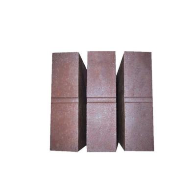 China Magnesia Chrome Lightweight Brick for Insulation Layer of Lightweight Steel Converter for sale