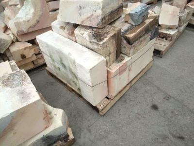 Cina Blocchi di zircone AZS per il fondo e la parete del forno di vetro realizzati con materia prima di corindono in vendita