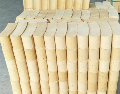 Cina Dimensioni personalizzate Arco universale refrattario di mattoni di alta allumina per la costruzione in vendita