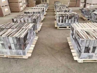 Cina 92% di magnesia blocchi di mattoni di magnesia per forno rotativo a calce ad alta temperatura 1700°C in vendita