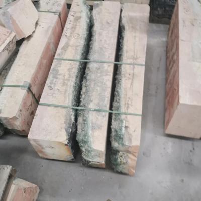 China CE Certified Fused Cast Skid Rail Block Refractory Brick for Auto Glass Run Channel for sale