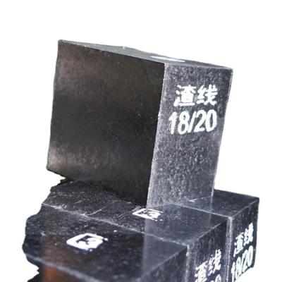 China Rotary Kiln Chimney Checker Block MZ-95 Magnesia vuurvaste baksteen voor optimale prestaties Te koop