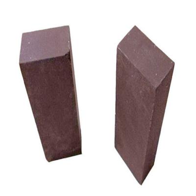 Cina 1.2-1.4% Contenuto di SiC Magnesite Crom Refractory Bricks per prestazioni a temperatura in vendita