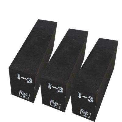 China 3.0g/cm3 Bulk Density Fused-Rebonded Magnesia Chrome Bricks for Cement Kiln Lining for sale