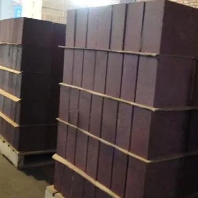 Cina 0.3-15% contenuto di SiO2 mattoni refrattari di magnesia cromatici per forni di fusione non ferrosi in vendita