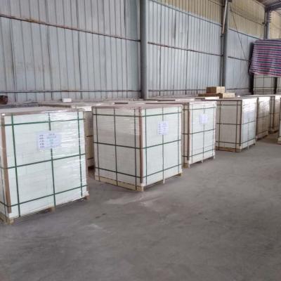 Cina 40%-50% contenuto di SiO2 Isolamento refractario mattoni da fuoco per forni e forni per il trattamento termico in vendita