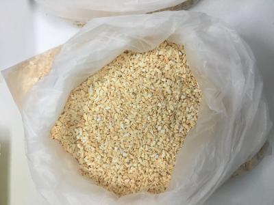 Cina AZS Massa di rampa di zirconia corindone per forno di fusione del vetro 3,45 g/cm3 Densità di massa in vendita