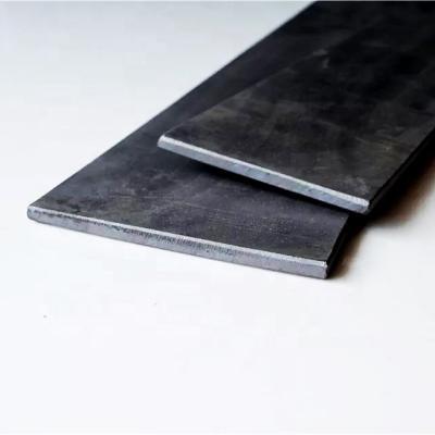 China Siliciumcarbideplaten voor vuurvaste bulk Densiteit g/cm3 2,65 MgO-gehalte % 0,8-1,2% for sale
