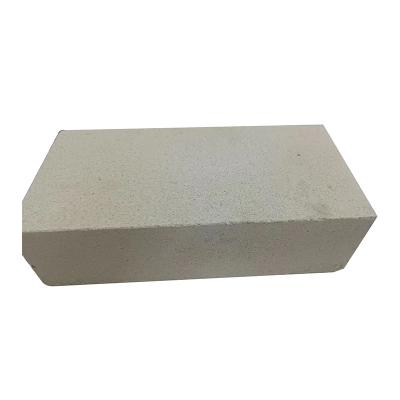 China Cold Crushing Strength Corundum Mullite Castable with International Standard CaO Content for sale