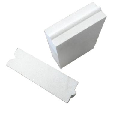 Cina mattoni in bolla di alluminio bianco per rivestimento di forno ad alta temperatura in design leggero in vendita