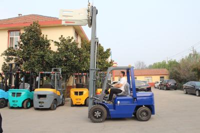 China Diesel Forklift Truck with Japan Isuzu Engine 1.5Ton-3.5Ton Capacity and Ergonomic Design for sale