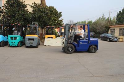 China Gasoline Powered Forklift Truck 4 Ton CPCD40 with Optional Attachments for Construction Site Material Handling for sale