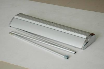 China Retractable Wide Base Aluminum Display Roll Up Banner Stand For Advertisement for sale