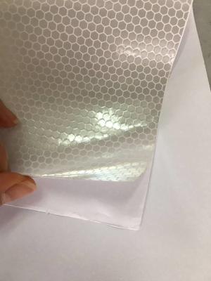 China Printable 300mic Self Adhesive PVC Vinyl Micron Prism Reflective Structure for sale