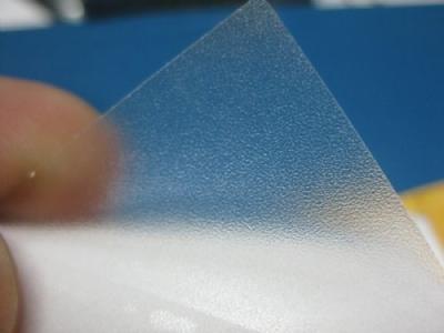 中国 アクリルの永久的な接着剤が付いている単量体ポリ塩化ビニールの光沢のある冷たいラミネーションのフィルム 販売のため