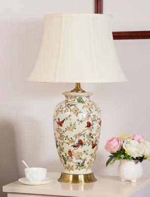 Cina Lampada da tavolo decorativa di arte del progettista della lampada da tavolo dell'hotel di modello nordico moderno della stanza in vendita