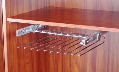 Cina La tavola da stiro guidante di piegatura installa in mobilia domestica regolabile allungabile del guardaroba in vendita