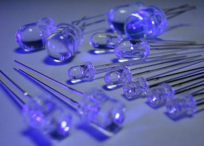 China Competitive price 5mm round uv led diodes 395-400nm with beautiful purple color for sale