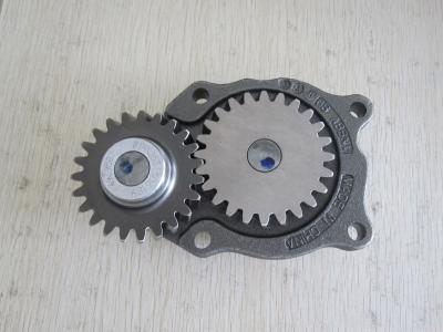 China Komatsu excavators spare parts PC200-8 oil pump for sale