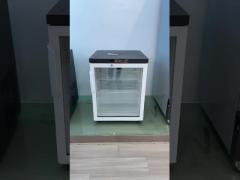 MC-5L42 Frigorífico para vacinas de mesa com arrefecimento forçado por ar com design de alto fluxo de ar e capacidade de 42L