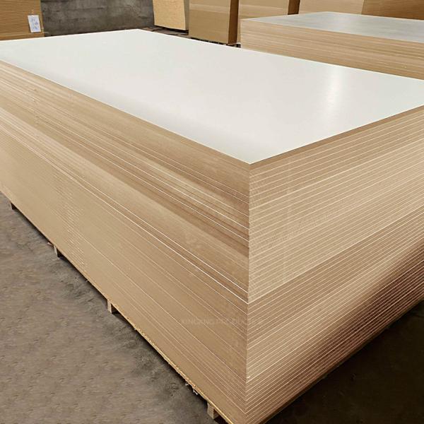 Quality Matt White Melamine Laminated MDF Board For Modern Cabinetry Interior Decoration for sale