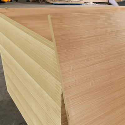 China Real Wood Feel Melamine MDF Board 2440mmX1220mm Authentic Oak Texture Stain Resistant for sale