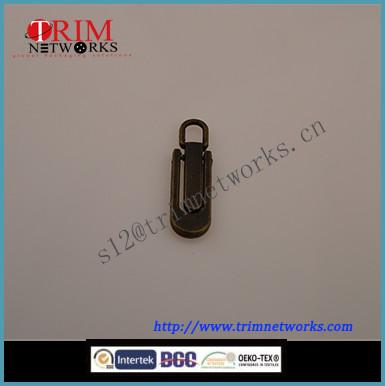 China Alloy Metal Zipper Puller, Anti-Brass,39X9mm,TNI-LA046 for sale